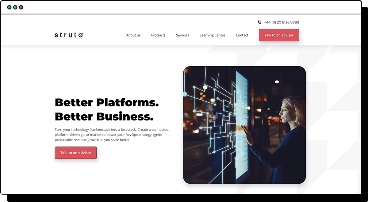 What is the difference between HubSpot and Struto?